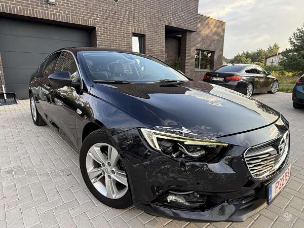 Blue Opel Insignia 2017 in Vilnius, with an engine capacity of 1.50 L and mileage of 196 thousand km for 4800 €, photo 3 on AUTOMOTO.COM.LV