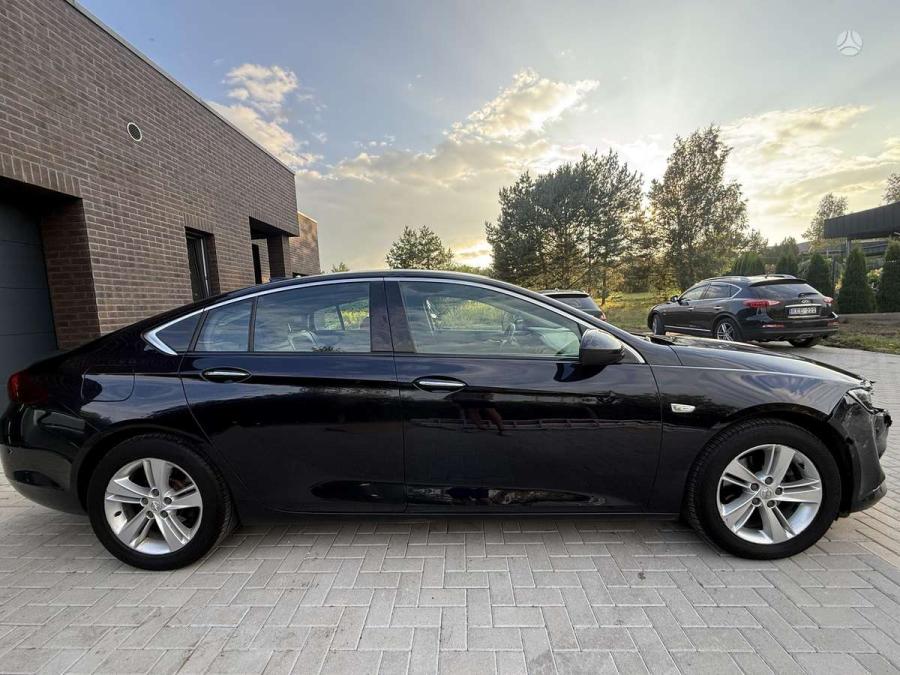 Zils Opel Insignia 2017 Viļņa, ar dzinēja tilpumu 1.50 L un nobraukumu 196 tūkst. km par 4800 €, foto 9 vietnē AUTOMOTO.COM.LV