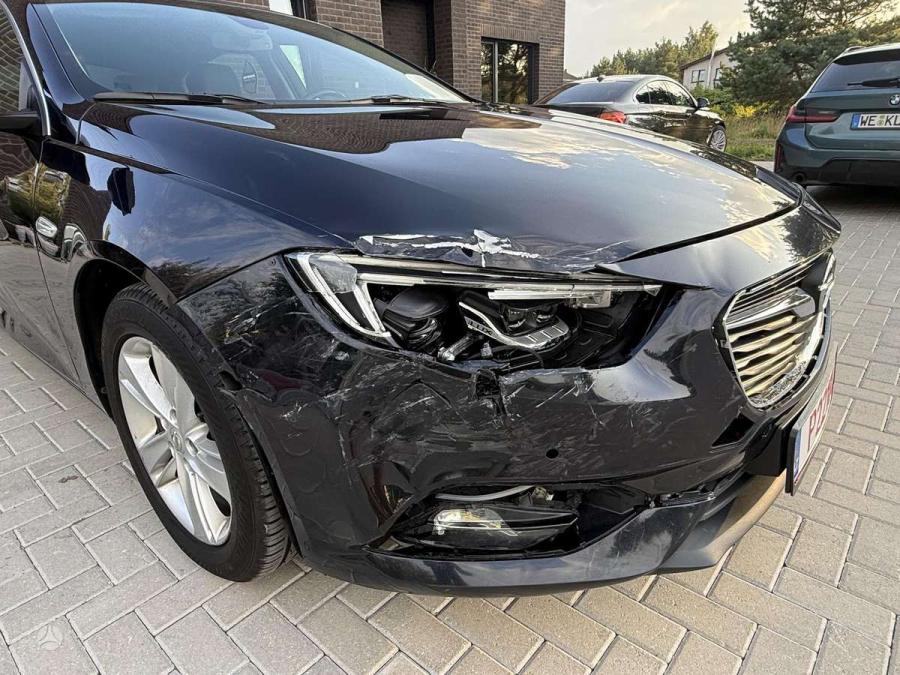 Zils Opel Insignia 2017 Viļņa, ar dzinēja tilpumu 1.50 L un nobraukumu 196 tūkst. km par 4800 €, foto 13 vietnē AUTOMOTO.COM.LV