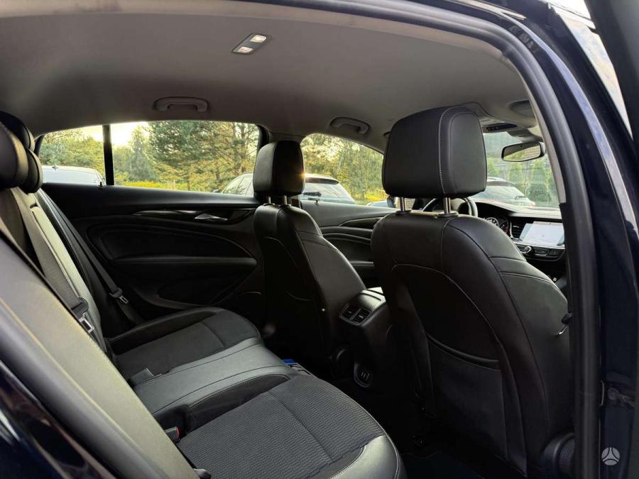 Zils Opel Insignia 2017 Viļņa, ar dzinēja tilpumu 1.50 L un nobraukumu 196 tūkst. km par 4800 €, foto 28 vietnē AUTOMOTO.COM.LV