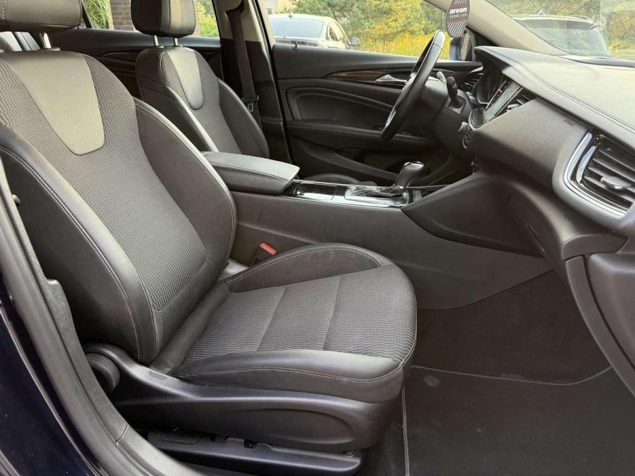 Zils Opel Insignia 2017 Viļņa, ar dzinēja tilpumu 1.50 L un nobraukumu 196 tūkst. km par 4800 €, foto 29 vietnē AUTOMOTO.COM.LV