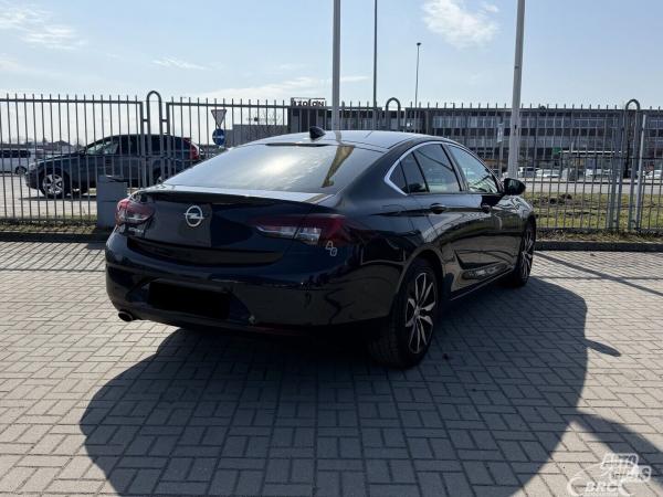 Blue Opel Insignia 2018 in Avizieniai, with an engine capacity of 2.00 L and mileage of 146 thousand km for 10800 €, photo 2 on AUTOMOTO.COM.LV