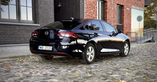 Zils Opel Insignia 2018 Rīga, ar dzinēja tilpumu 1.50 L un nobraukumu 71 tūkst. km par 13500 €, foto 6 vietnē AUTOMOTO.COM.LV