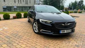 Blue Opel Insignia 2018 in Riga, with an engine capacity of 1.50 L and mileage of 254 thousand km for 11490 €, photo 3 on AUTOMOTO.COM.LV
