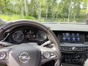 Blue Opel Insignia 2018 in Riga, with an engine capacity of 1.50 L and mileage of 71 thousand km for 15200 €, photo 6 on AUTOMOTO.COM.LV