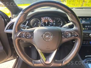 Blue Opel Insignia 2019 in Riga, with an engine capacity of 2.00 L and mileage of 184 thousand km for 10500 €, photo 9 on AUTOMOTO.COM.LV