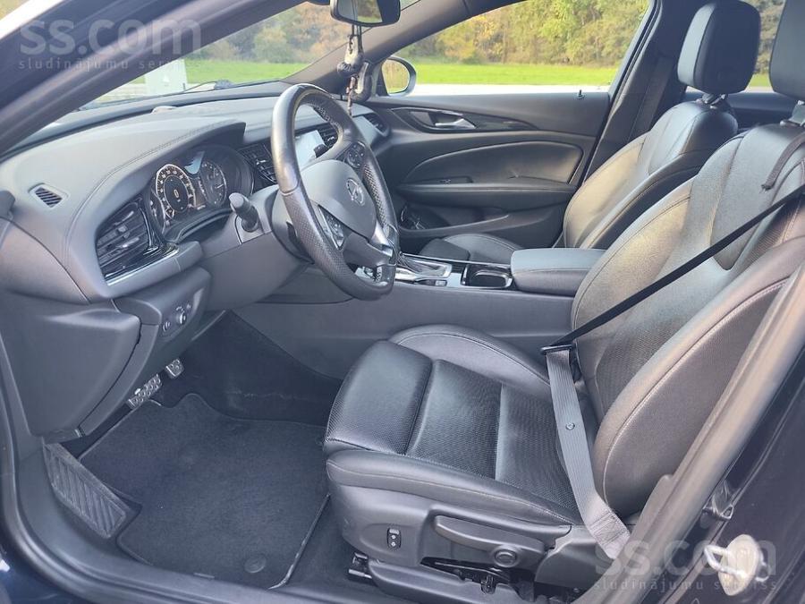Blue Opel Insignia 2019 in Riga, with an engine capacity of 2.00 L and mileage of 184 thousand km for 10500 €, photo 14 on AUTOMOTO.COM.LV