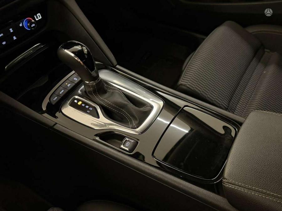 Blue Opel Insignia 2020 in Marijampole, with an engine capacity of 1.60 L and mileage of 74 thousand km for 15950 €, photo 16 on AUTOMOTO.COM.LV
