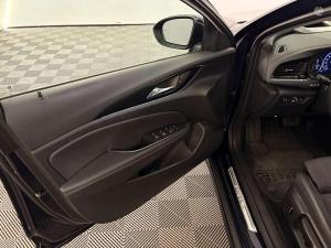 Blue Opel Insignia 2020 in Marijampole, with an engine capacity of 1.60 L and mileage of 74 thousand km for 15950 €, photo 28 on AUTOMOTO.COM.LV