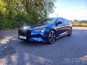 Blue Opel Insignia 2021 in Riga, with an engine capacity of 1.50 L and mileage of 139 thousand km for 10900 €, photo  on AUTOMOTO.COM.LV