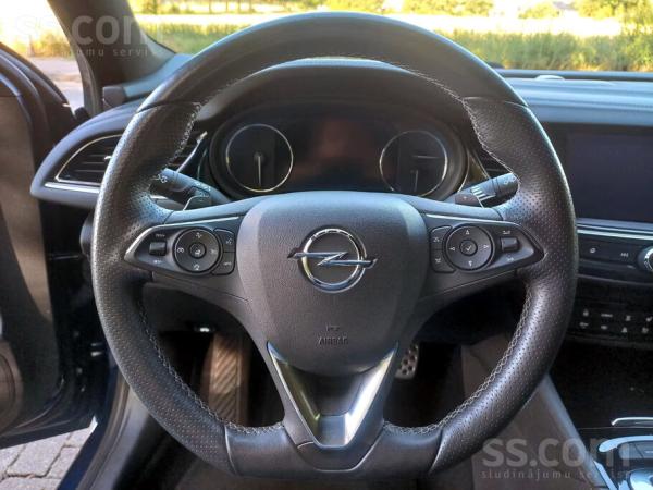 Blue Opel Insignia 2021 in Riga, with an engine capacity of 1.50 L and mileage of 139 thousand km for 10900 €, photo 6 on AUTOMOTO.COM.LV