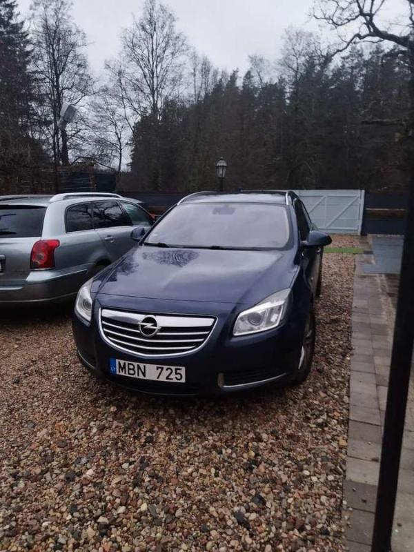 Zils Opel Insignia 2009 Viļņa, ar dzinēja tilpumu 2.00 L un nobraukumu 320 tūkst. km par 2650 €, foto 1 vietnē AUTOMOTO.COM.LV