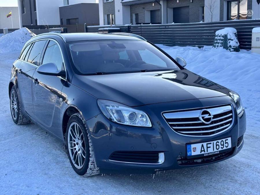 Blue Opel Insignia 2009 in Vilnius, with an engine capacity of 2.00 L and mileage of 340 thousand km for 2700 €, photo 7 on AUTOMOTO.COM.LV