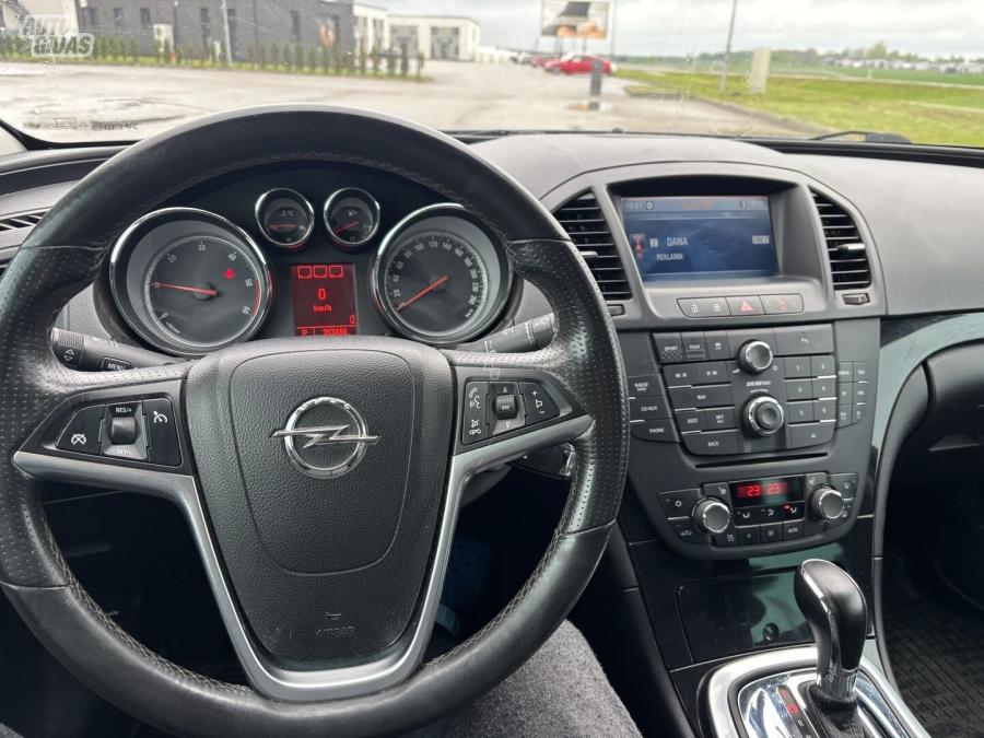 Blue Opel Insignia 2009 in Kaunas, with an engine capacity of 2.00 L and mileage of 354 thousand km for 3800 €, photo 9 on AUTOMOTO.COM.LV