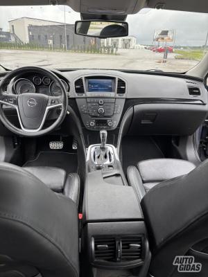 Blue Opel Insignia 2009 in Kaunas, with an engine capacity of 2.00 L and mileage of 354 thousand km for 3800 €, photo 11 on AUTOMOTO.COM.LV
