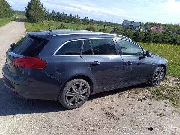 Blue Opel Insignia 2009 in Klaipeda, with an engine capacity of 2.00 L and mileage of 31 thousand km for 2200 €, photo 2 on AUTOMOTO.COM.LV