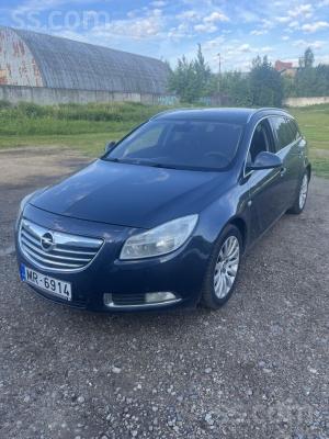 Синий Опель Инсигния 2009 в Рига, объемом двигателя 2.00 л и пробегом 228 тыс. км за 1700 €, фото  на AUTOMOTO.COM.LV
