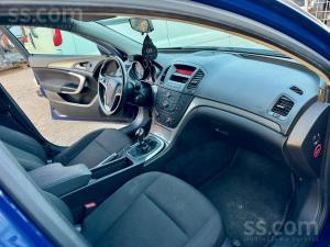 Blue Opel Insignia 2009 in Bauska, with an engine capacity of 2.00 L and mileage of 296 thousand km for 2850 €, photo 11 on AUTOMOTO.COM.LV