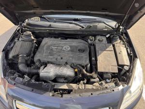 Blue Opel Insignia 2009 in Vilnius, with an engine capacity of 1.96 L and mileage of 269 thousand km for 3350 €, photo 24 on AUTOMOTO.COM.LV