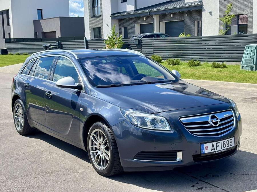 Zils Opel Insignia 2009 Viļņa, ar dzinēja tilpumu 2.00 L un nobraukumu 340 tūkst. km par 2200 €, foto 1 vietnē AUTOMOTO.COM.LV
