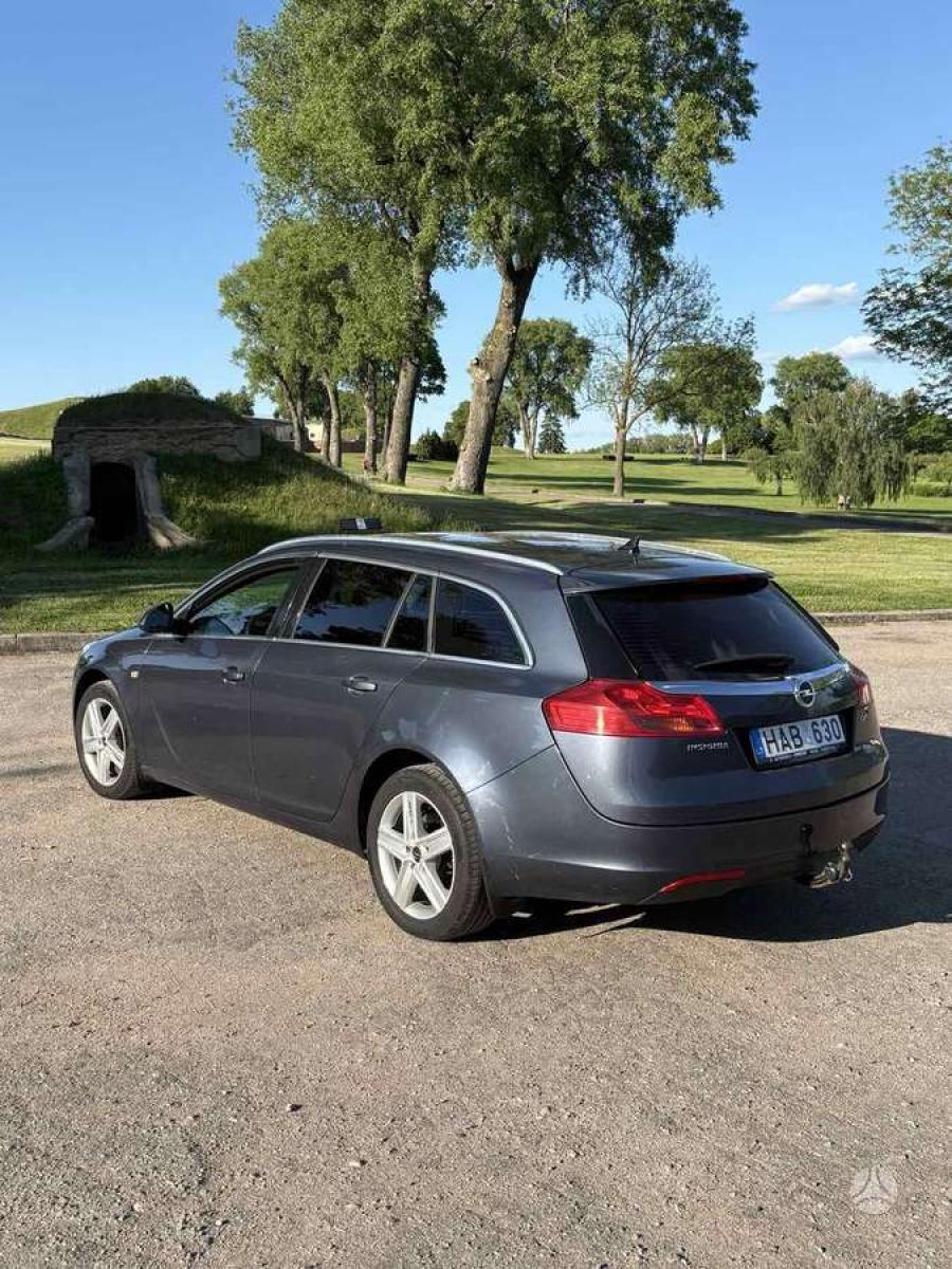 Blue Opel Insignia 2009 in Kaunas, with an engine capacity of 1.96 L and mileage of 520 thousand km for 2100 €, photo 4 on AUTOMOTO.COM.LV