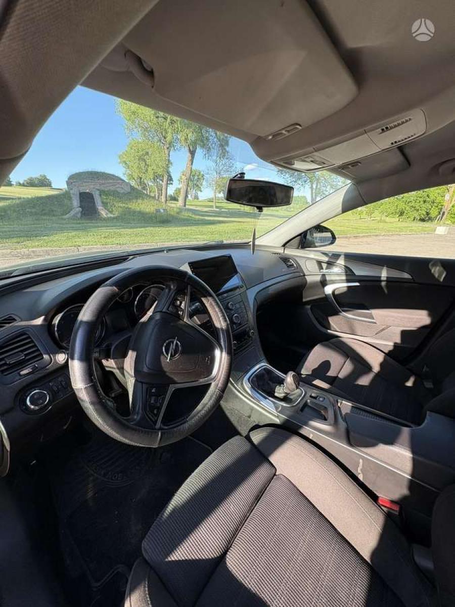 Blue Opel Insignia 2009 in Kaunas, with an engine capacity of 1.96 L and mileage of 520 thousand km for 2100 €, photo 8 on AUTOMOTO.COM.LV