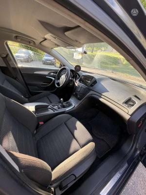 Blue Opel Insignia 2009 in Kaunas, with an engine capacity of 1.96 L and mileage of 520 thousand km for 2100 €, photo 9 on AUTOMOTO.COM.LV