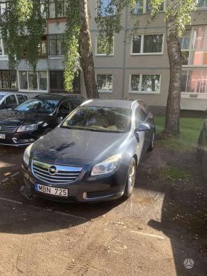 Blue Opel Insignia 2009 in Vilnius, with an engine capacity of 1.96 L and mileage of 288 thousand km for 1800 €, photo  on AUTOMOTO.COM.LV