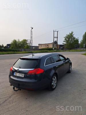 Blue Opel Insignia 2010 in Jelgava, with an engine capacity of 2.00 L and mileage of 433 thousand km for 1550 €, photo 5 on AUTOMOTO.COM.LV