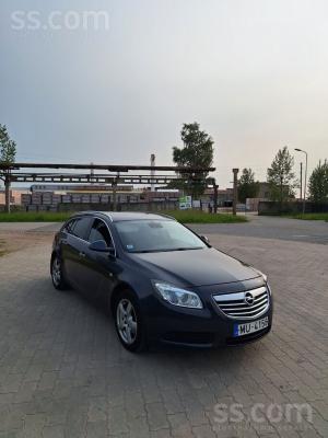 Blue Opel Insignia 2010 in Jelgava, with an engine capacity of 2.00 L and mileage of 433 thousand km for 1550 €, photo 8 on AUTOMOTO.COM.LV