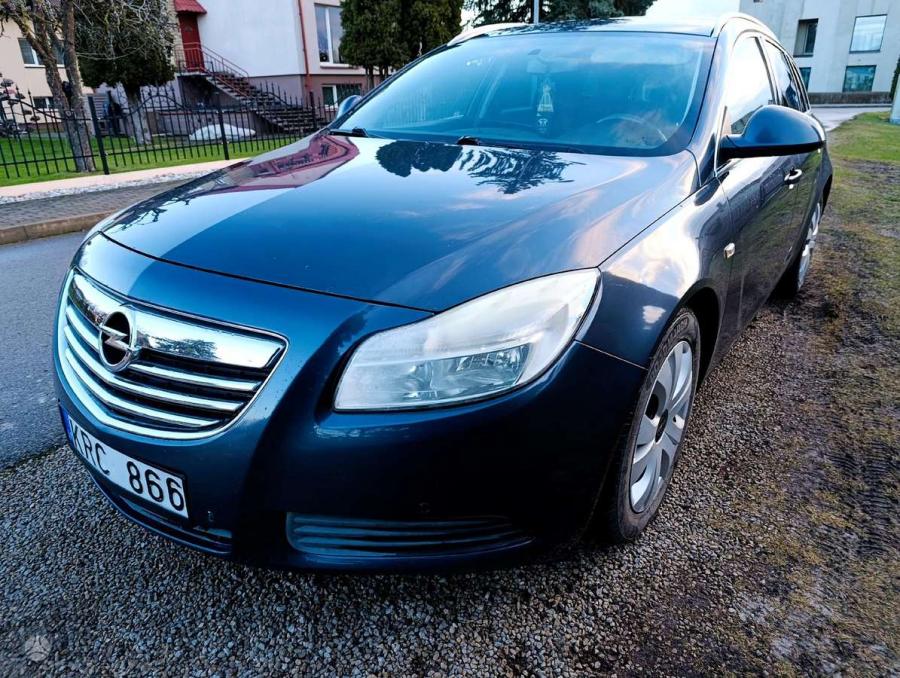 Zils Opel Insignia 2010 Pakruojis, ar dzinēja tilpumu 1.96 L un nobraukumu 379 tūkst. km par 2450 €, foto 3 vietnē AUTOMOTO.COM.LV