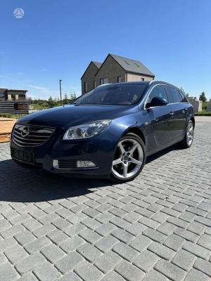 Zils Opel Insignia 2010 Viļņa, ar dzinēja tilpumu 2.79 L un nobraukumu 227 tūkst. km par 2500 €, foto 2 vietnē AUTOMOTO.COM.LV