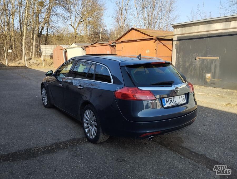 Blue Opel Insignia 2010 in Kaunas, with an engine capacity of 2.00 L and mileage of 301 thousand km for 2500 €, photo 3 on AUTOMOTO.COM.LV