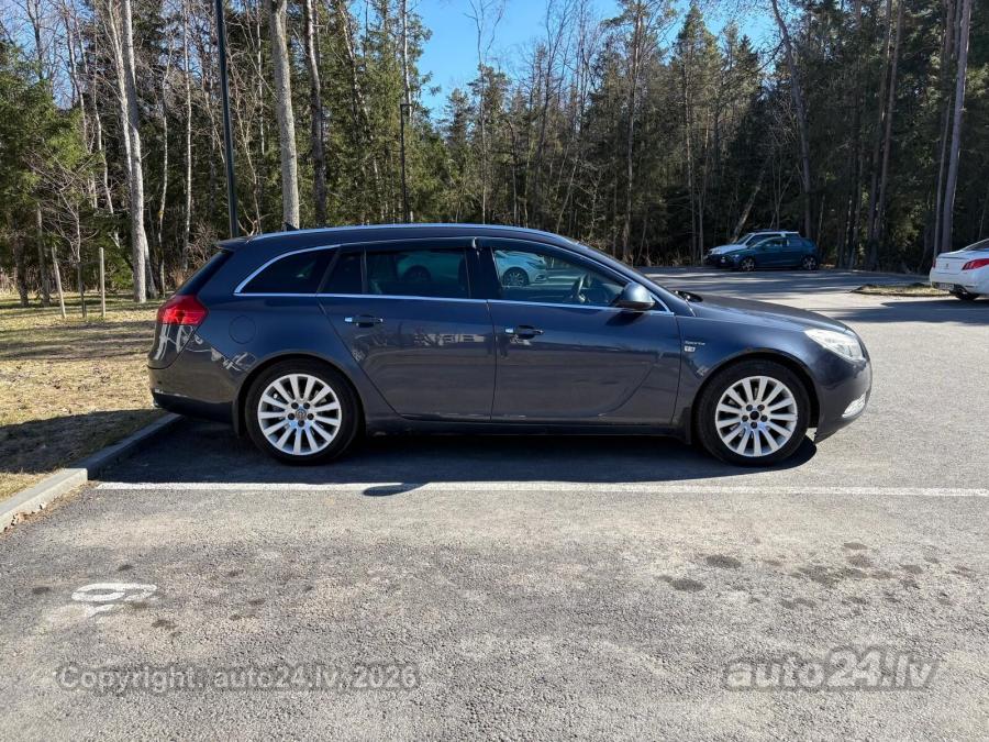 Blue Opel Insignia 2010 in Tallinn, with an engine capacity of 2.00 L and mileage of 223 thousand km for 4800 €, photo 3 on AUTOMOTO.COM.LV