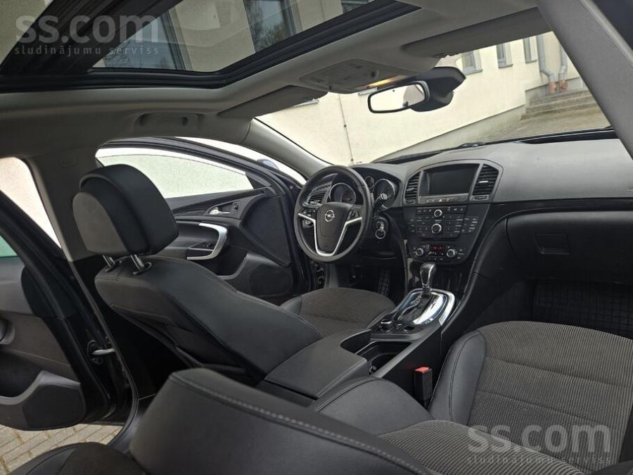 Zils Opel Insignia 2010 Jelgava, ar dzinēja tilpumu 2.00 L un nobraukumu 329 tūkst. km par 2900 €, foto 6 vietnē AUTOMOTO.COM.LV