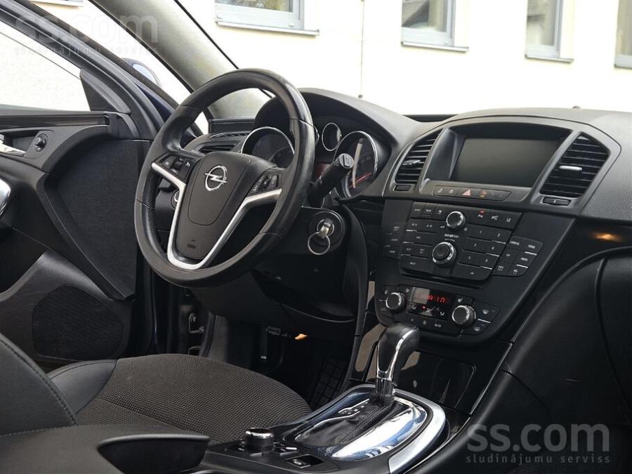 Zils Opel Insignia 2010 Jelgava, ar dzinēja tilpumu 2.00 L un nobraukumu 329 tūkst. km par 2900 €, foto 10 vietnē AUTOMOTO.COM.LV