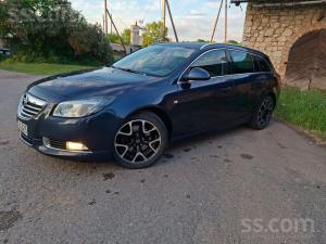 Синий Опель Инсигния 2010 в Кулдига, объемом двигателя 2.00 л и пробегом 412 тыс. км за 2100 €, фото  на AUTOMOTO.COM.LV