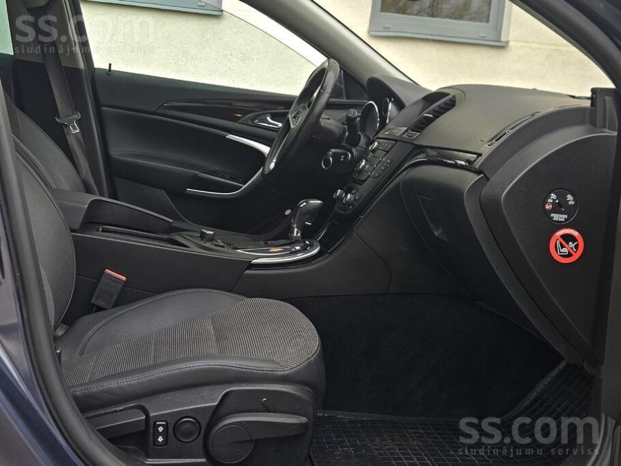 Zils Opel Insignia 2010 Jelgava, ar dzinēja tilpumu 2.00 L un nobraukumu 329 tūkst. km par 2900 €, foto 7 vietnē AUTOMOTO.COM.LV