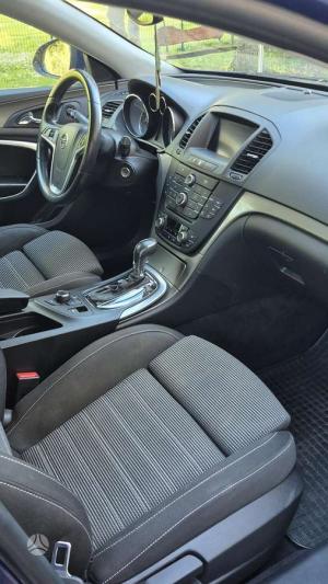 Zils Opel Insignia 2010 Panevēža, ar dzinēja tilpumu 2.00 L un nobraukumu 229 tūkst. km par 2200 €, foto 10 vietnē AUTOMOTO.COM.LV