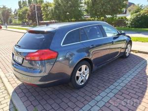 Zils Opel Insignia 2010 Ventspils, ar dzinēja tilpumu 2.00 L un nobraukumu 298 tūkst. km par 1900 €, foto 3 vietnē AUTOMOTO.COM.LV