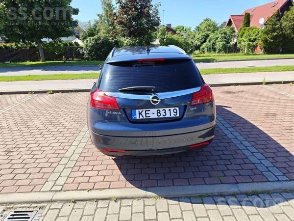Zils Opel Insignia 2010 Ventspils, ar dzinēja tilpumu 2.00 L un nobraukumu 298 tūkst. km par 1900 €, foto 4 vietnē AUTOMOTO.COM.LV