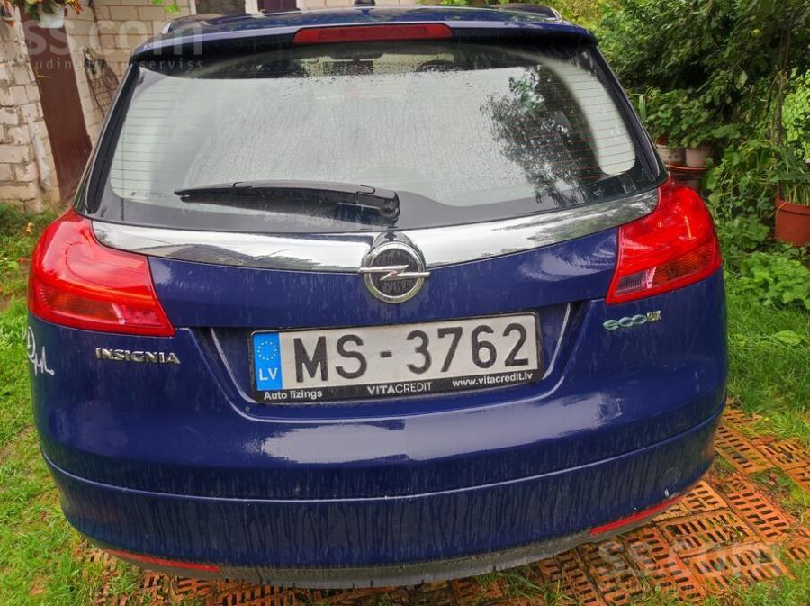 Zils Opel Insignia 2010 Bauska, ar dzinēja tilpumu 2.00 L un nobraukumu 233 tūkst. km par 2399 €, foto 4 vietnē AUTOMOTO.COM.LV