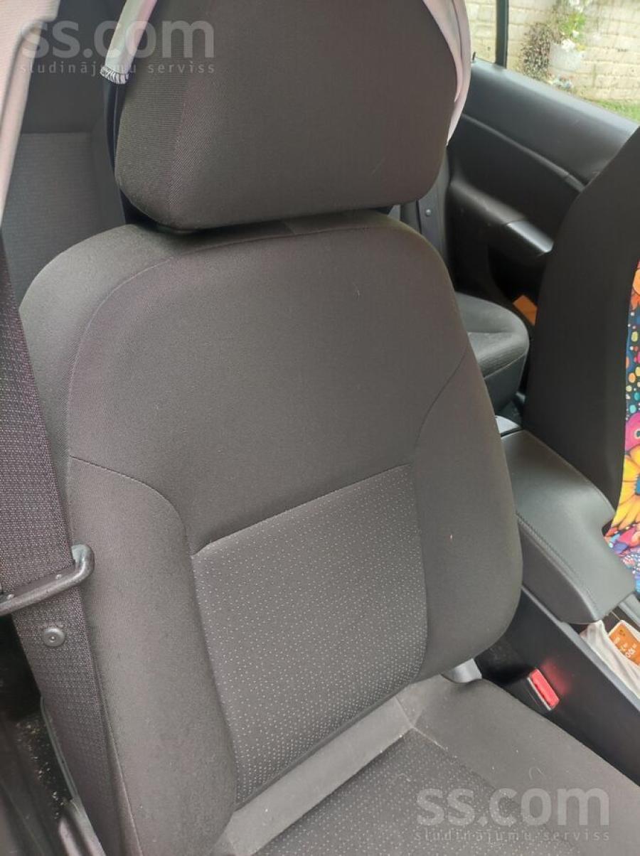 Zils Opel Insignia 2010 Bauska, ar dzinēja tilpumu 2.00 L un nobraukumu 233 tūkst. km par 2399 €, foto 15 vietnē AUTOMOTO.COM.LV