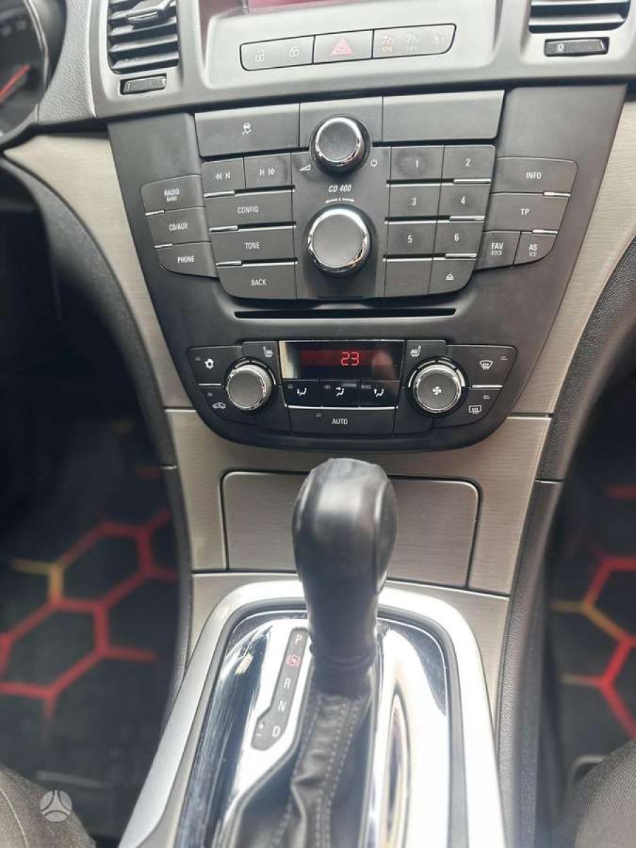 Zils Opel Insignia 2010 Rokiškis, ar dzinēja tilpumu 1.96 L un nobraukumu 269 tūkst. km par 3300 €, foto 21 vietnē AUTOMOTO.COM.LV
