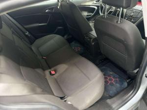 Zils Opel Insignia 2010 Rokiškis, ar dzinēja tilpumu 1.96 L un nobraukumu 269 tūkst. km par 3300 €, foto 24 vietnē AUTOMOTO.COM.LV