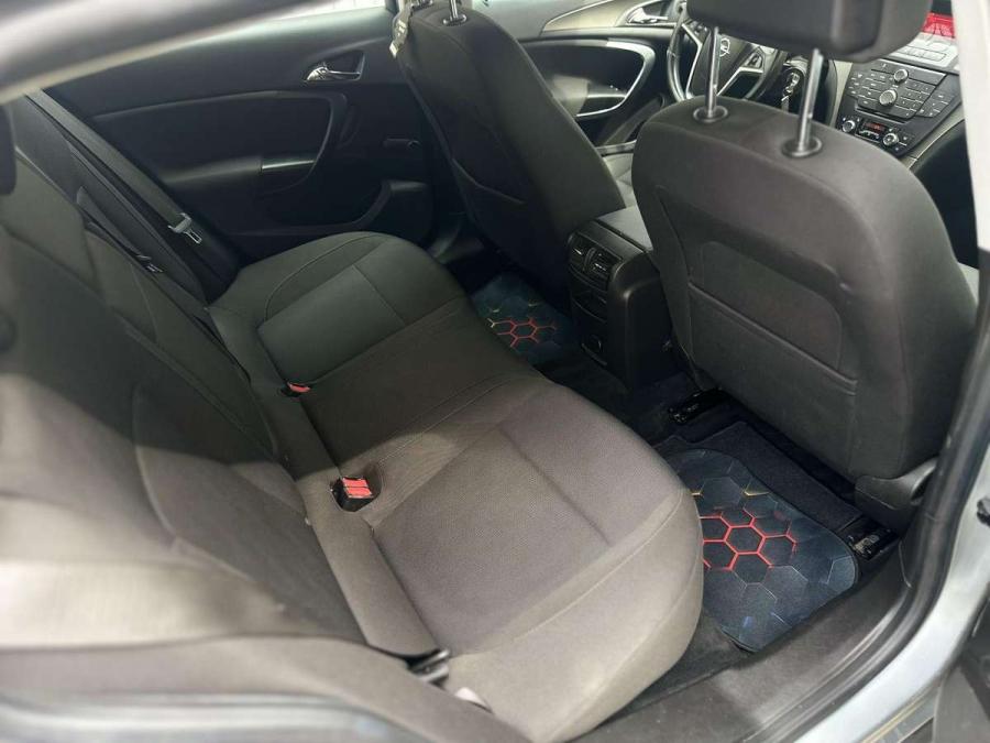 Zils Opel Insignia 2010 Rokiškis, ar dzinēja tilpumu 1.96 L un nobraukumu 269 tūkst. km par 3300 €, foto 24 vietnē AUTOMOTO.COM.LV