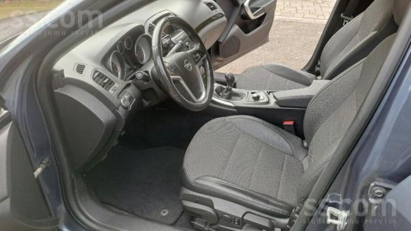 Opel Insignia 2010 Aizkraukle vietnÄ Zils Opel Insignia 2010 Aizkraukle, ar dzinÄja tilpumu 2.00 L un nobraukumu 338 tÅ«kst. km par 2800 ā¬, foto 7 vietnÄ AUTOMOTO.COM.LV