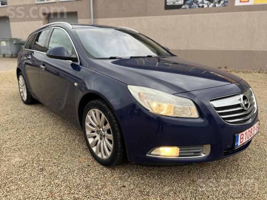 Zils Opel Insignia 2010 Rēzekne, ar dzinēja tilpumu 2.00 L un nobraukumu 355 tūkst. km par 1950 €, foto 4 vietnē AUTOMOTO.COM.LV