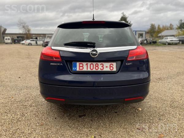 Zils Opel Insignia 2010 Rēzekne, ar dzinēja tilpumu 2.00 L un nobraukumu 355 tūkst. km par 1950 €, foto 8 vietnē AUTOMOTO.COM.LV