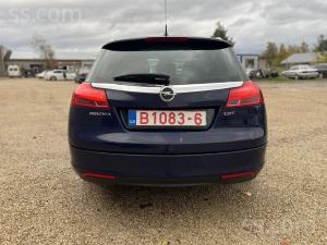 Zils Opel Insignia 2010 Rēzekne, ar dzinēja tilpumu 2.00 L un nobraukumu 355 tūkst. km par 1950 €, foto 8 vietnē AUTOMOTO.COM.LV